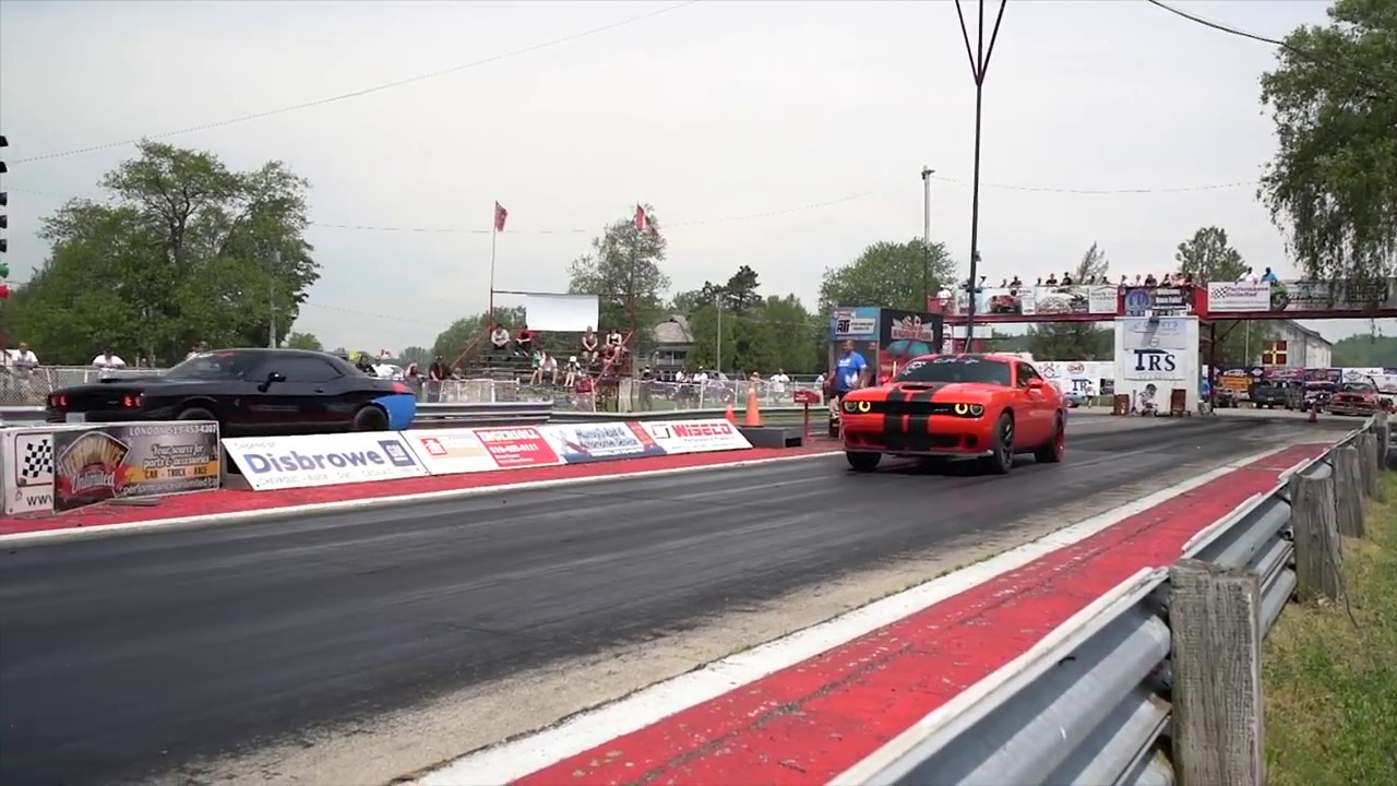 CJR PERFORMANCE TEAM ST THOMAS RACEWAY MOPAR DAY - YouTube