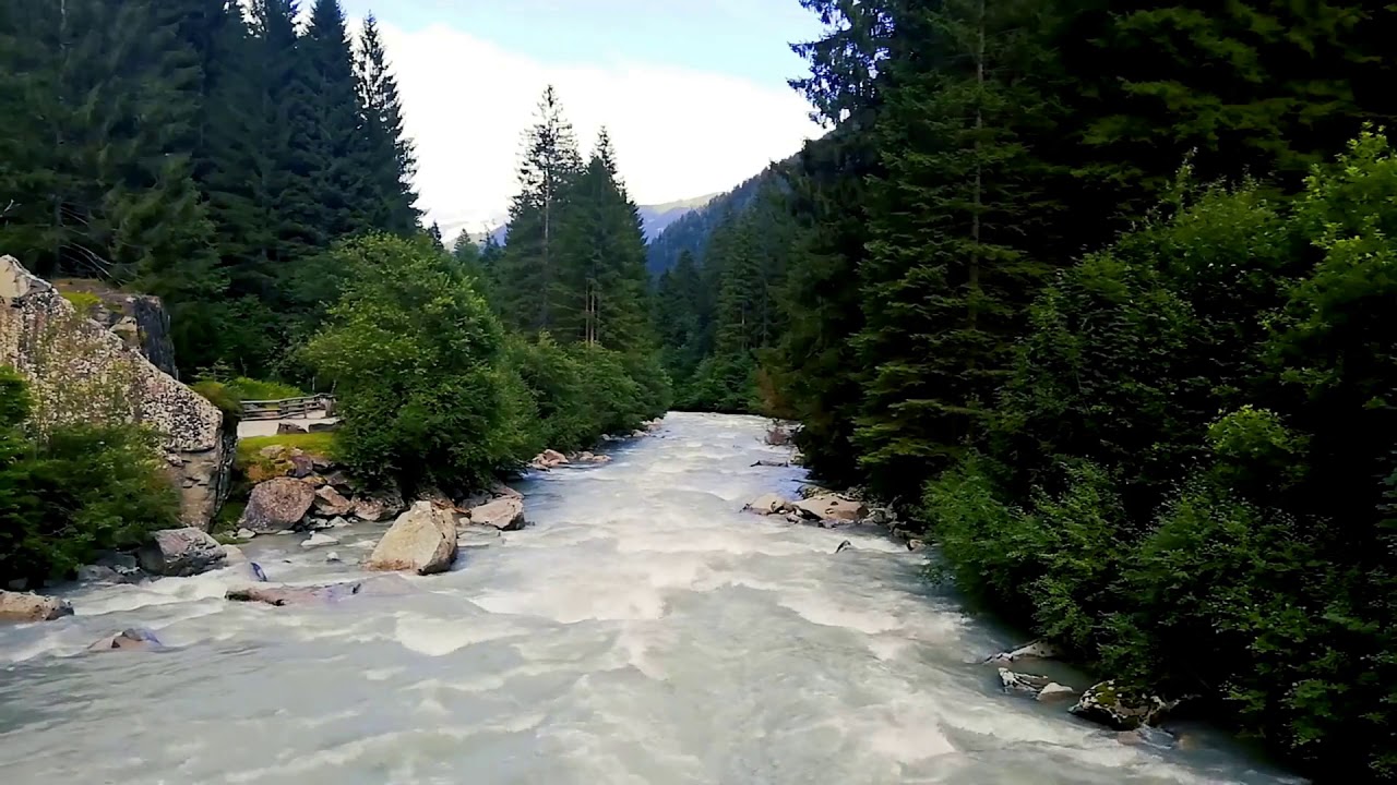 río caudaloso sonido de agua fluyendo, river of flowing water - YouTube