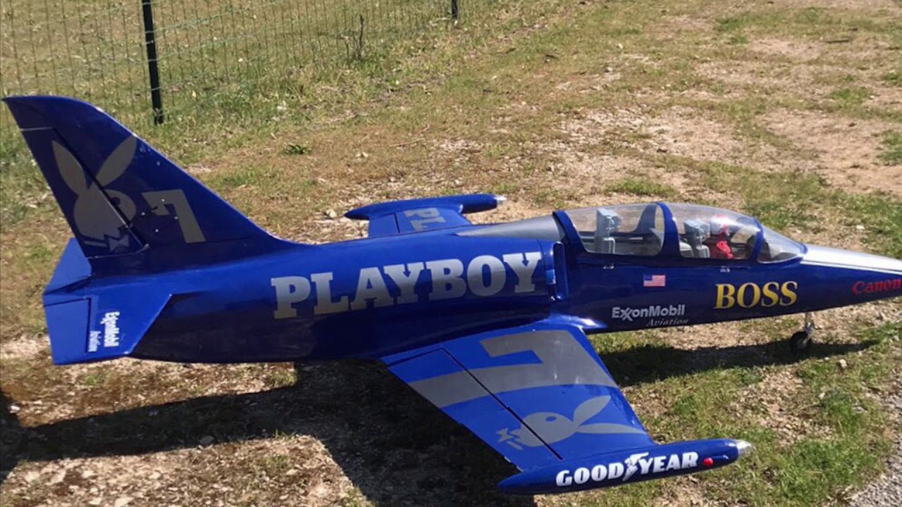 L39 ALBATROS K30G - YouTube