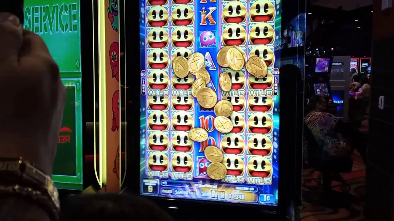 PACMAN RETRIGGER AT KICKAPOO MAX BET ROB AND PAT SLOTS - YouTube