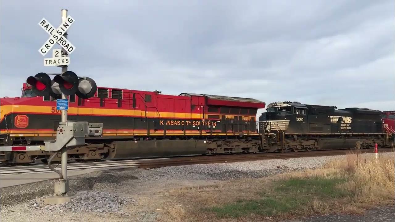 Fall CPKC Trains at Astico Ft. CP 7020 Army Temperate Regions Lead 247, KCS T4 Leads 149 with NS ...