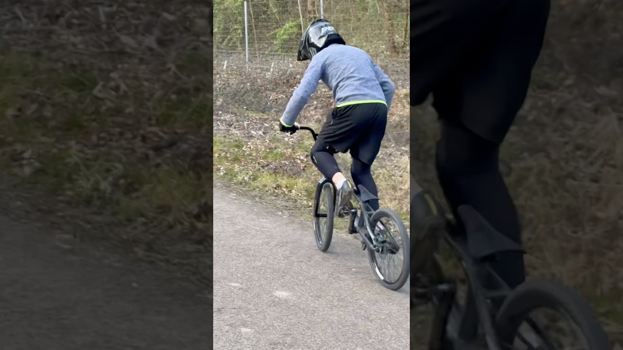 Exercice BMX race : 10 sprint départ arrêté en côte, sur 30m #bmxrace # ...