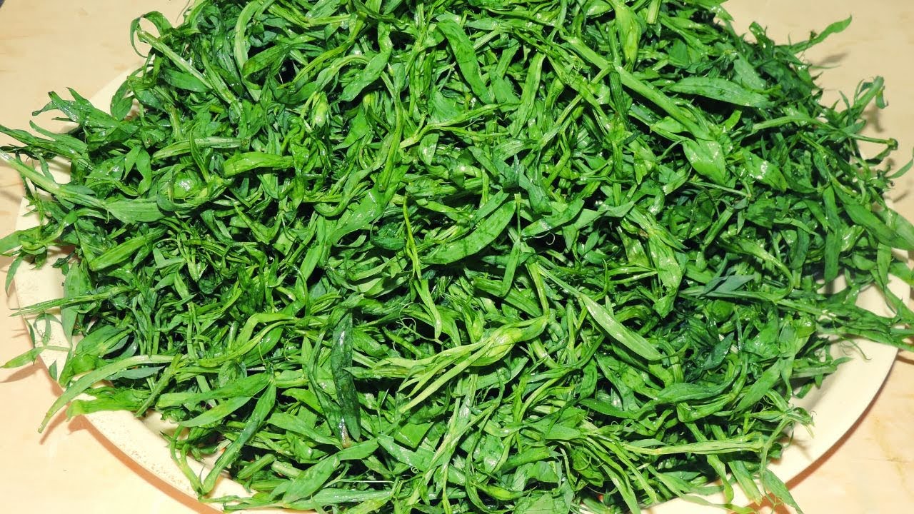 কলাই শাক ভাজি রেসিপি | Bangladeshi Winter Kolai Shak Vaji | Bengali ...