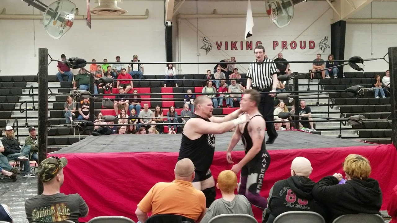 Jake Davis vs Josh McMasters - YouTube
