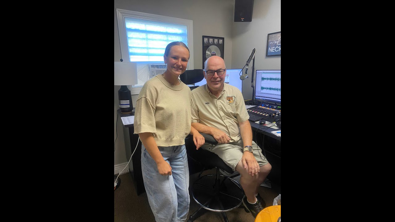 SHELBY STANDRIDGE WITH Greg Geary Kwick 99.9 - YouTube