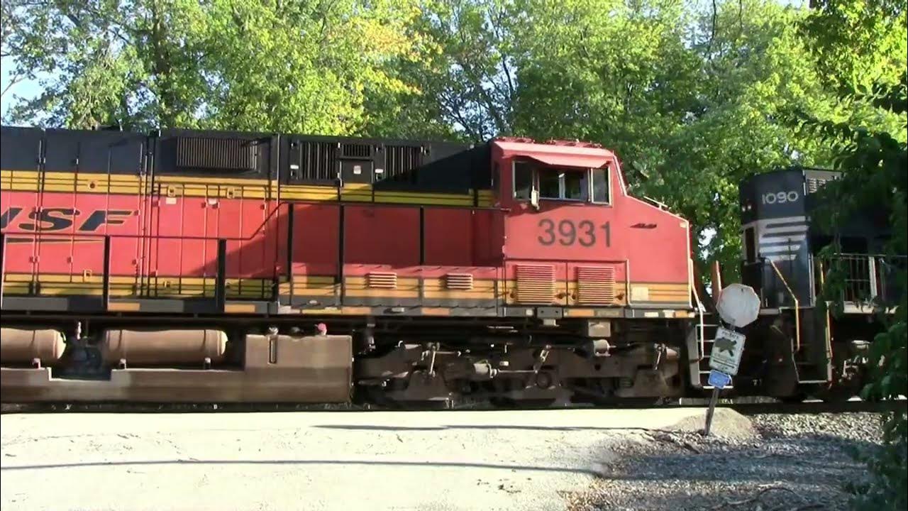 Quick Shots of NS 32N w/ NS 4369, BNSF 3931, NS 1090, & NS 7583 at the NS East Yard in Lafayette ...
