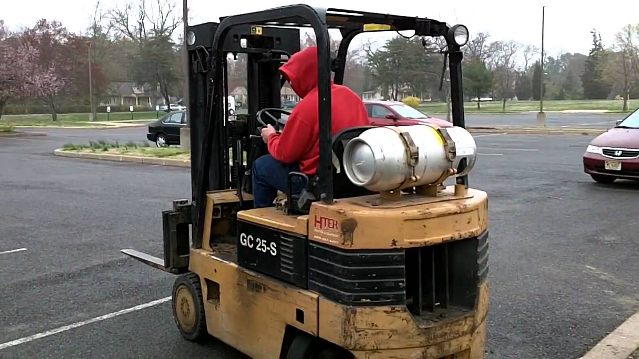 FORKLIFT COLD START AND TRAINING VIDEO - YouTube