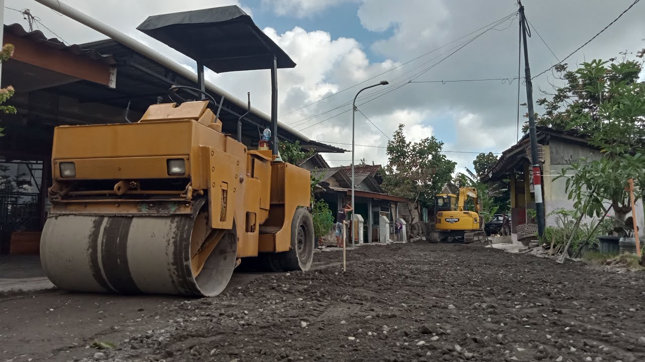 AMAZING & SATISFYING !!! Process of Compaction Soil Road | BOMAG BW123AC & KOMATSU PC78US - YouTube
