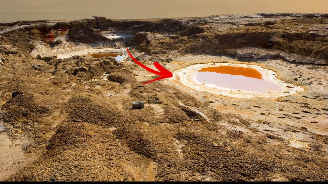 Mars perseverance rover capture A new pool of yellow water covers the ...