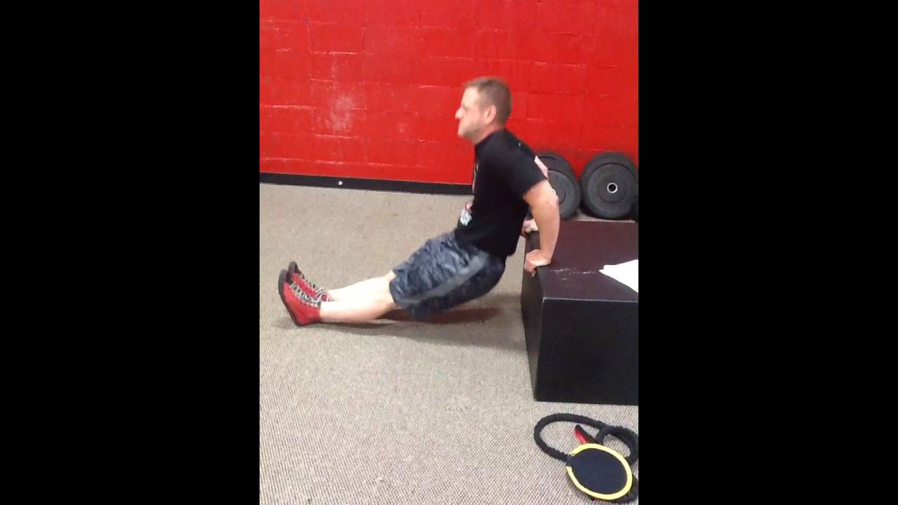 Dips on box - YouTube