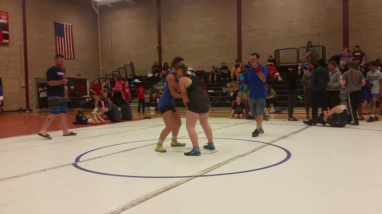 Shandria v. Hannah: Greco Roman wrestling - YouTube