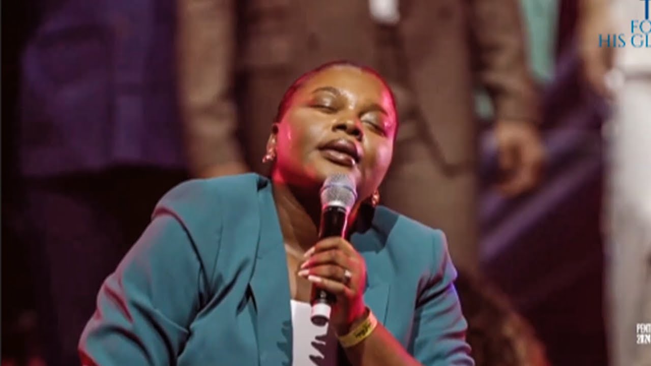 ELECTRIFYING WORSHIP SESSION WITH SUNMISOLA AND YINKA OKELEYE IN ...