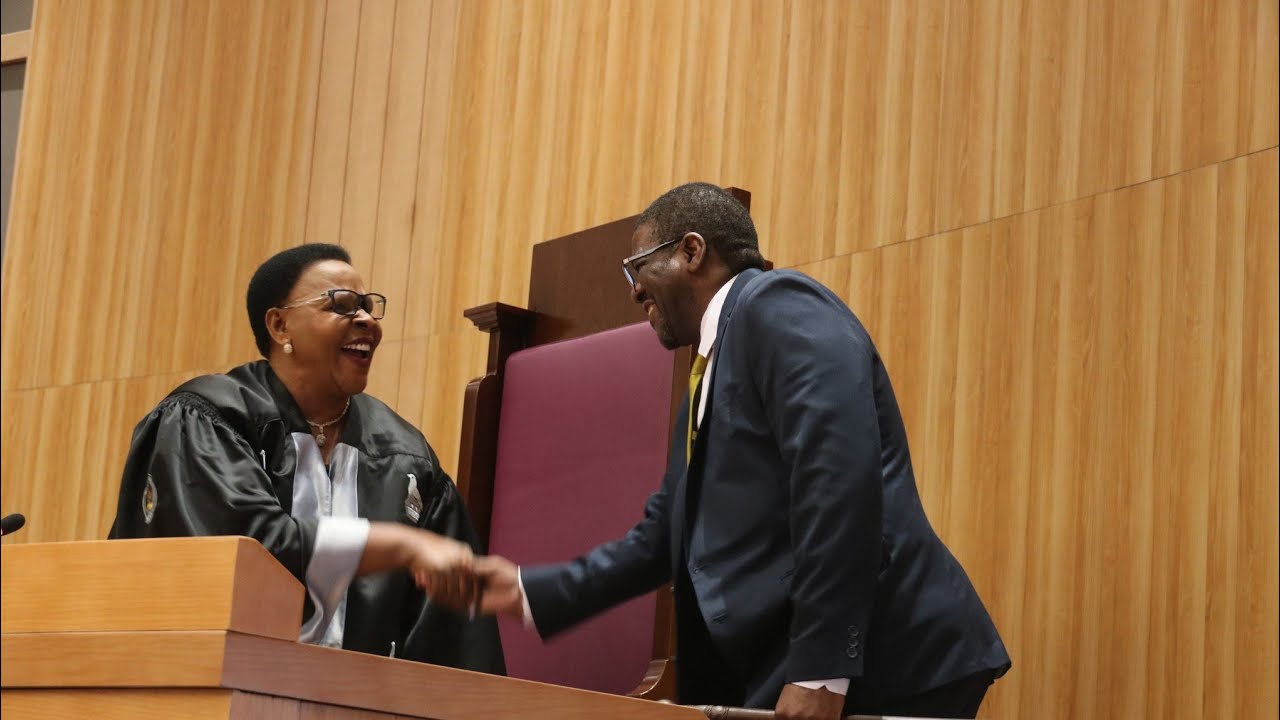 ZANU PF gives Sengezo Tshabangu CCC money. Why this time? - YouTube