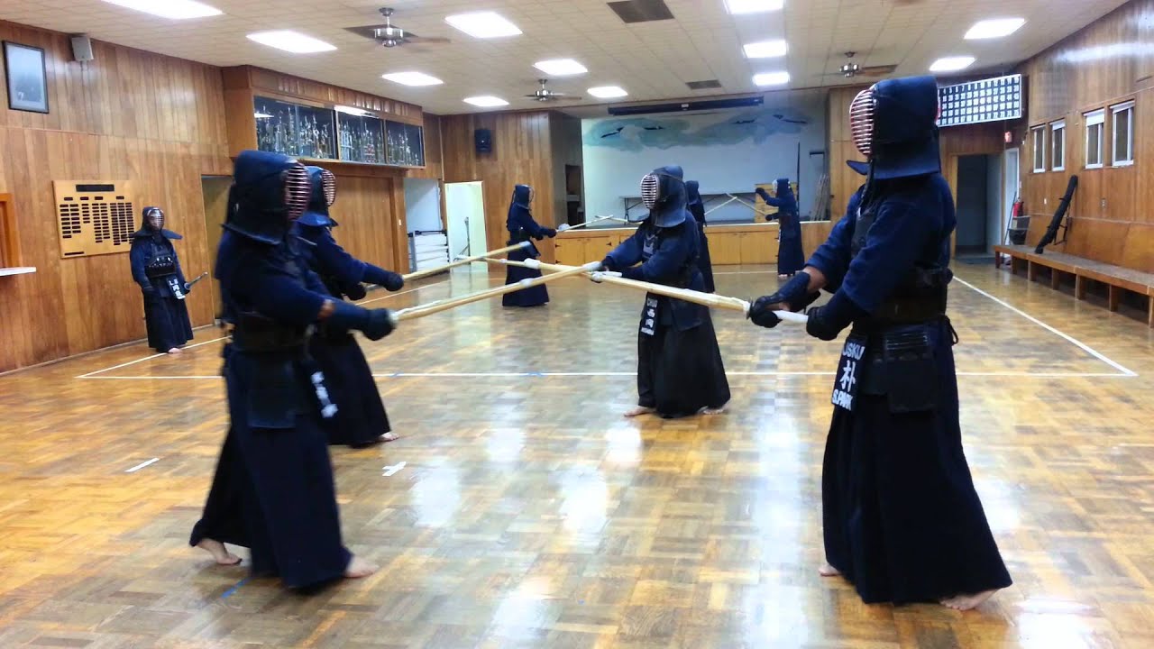Victor Shin sensei's kendo practice at Long Beach Dojo - YouTube