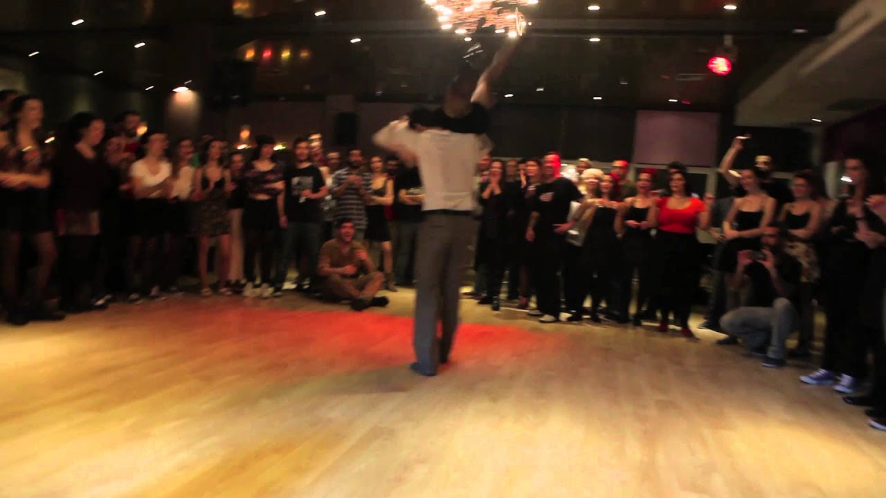 The Rollin' Foxes - Boogie Woogie show by Thorbjorn & Flora! - YouTube