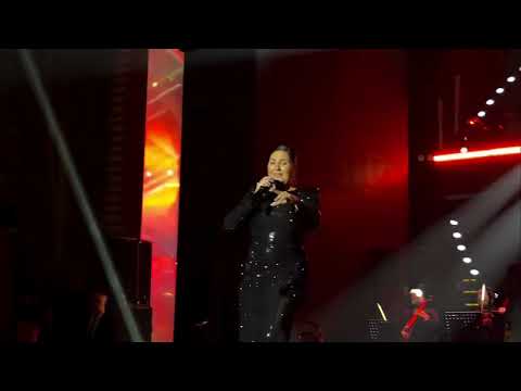 Sibel Can - Emret Öleyim (Canlı Performans) 