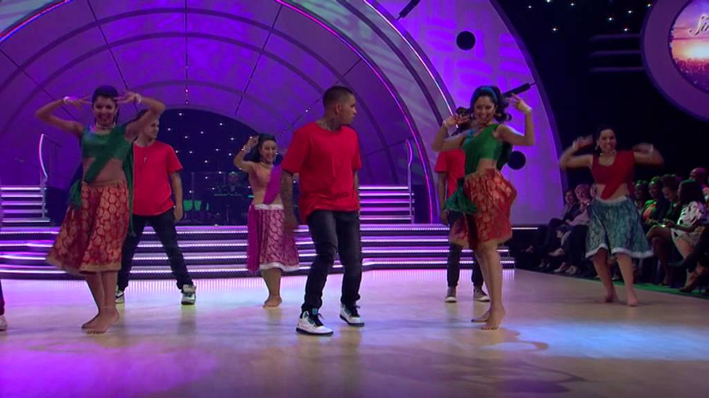 Bollywood Dance - YouTube