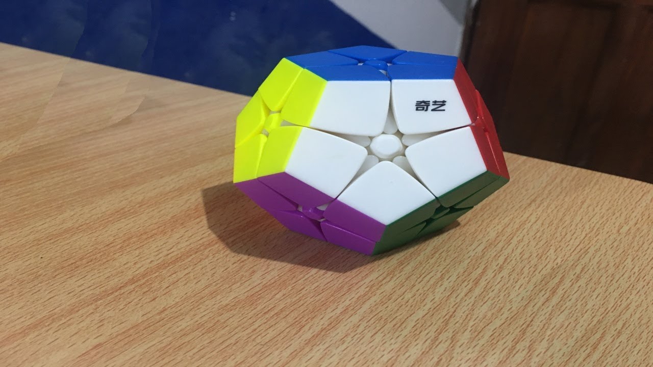 Qiyi Kilominx Stickerless - YouTube