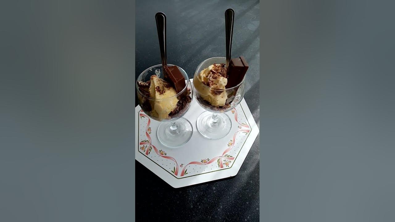 Vinilla Ice Cream With Kit Kat Chunk Short Youtube Video Cooking Short Youtube