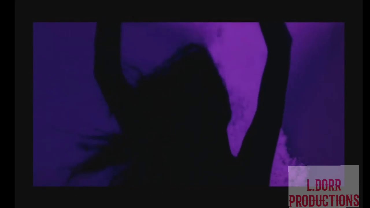 Thunderball Opening Scene with Thunderball by Tom Jones - YouTube