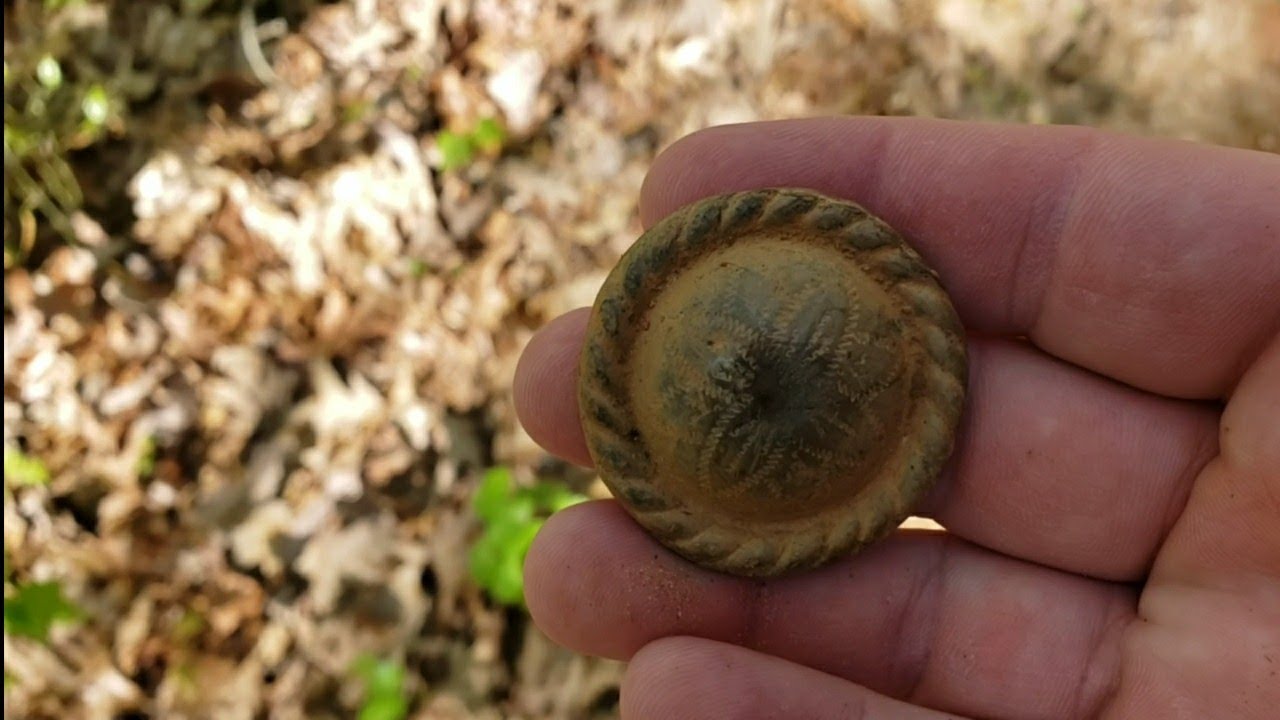 Woods Walk #10 Found A Bridle Rosette? - YouTube