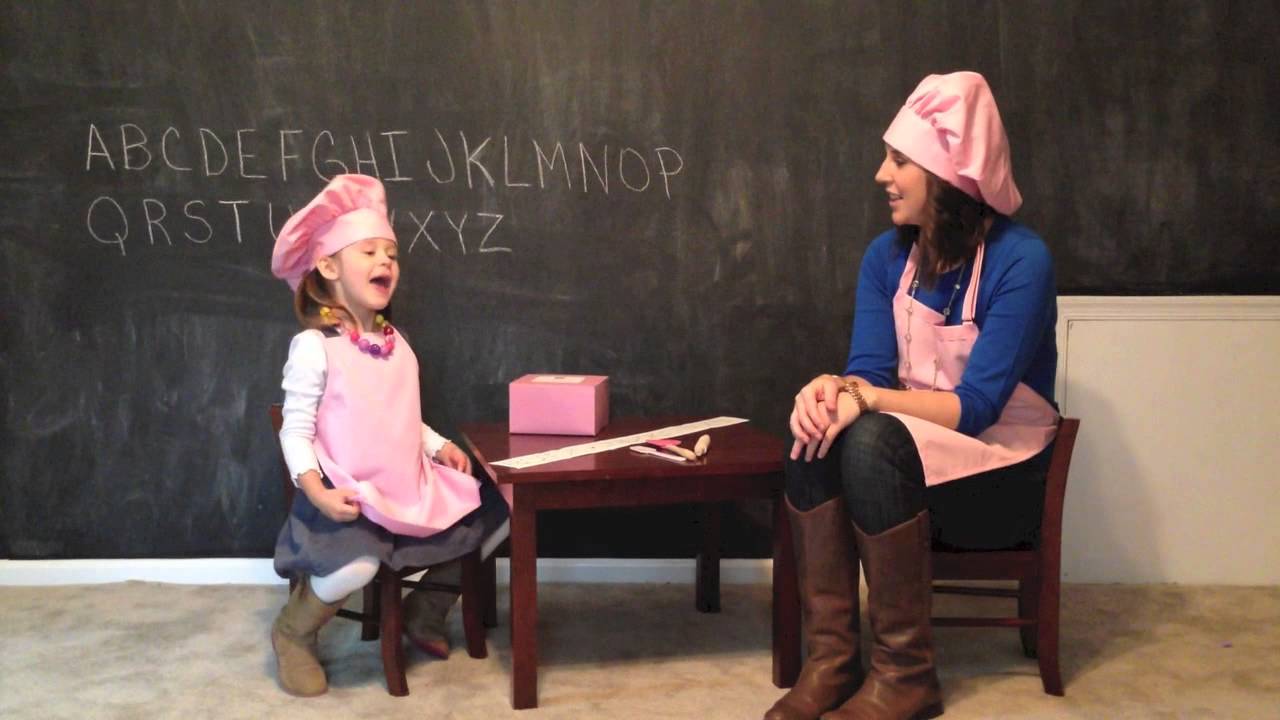 Little Pink Chef - Saying the Alphabet - YouTube