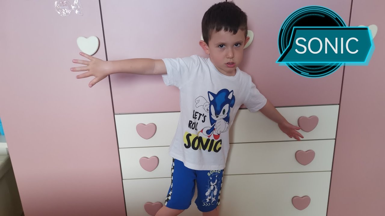 Gioele diventa ancora sonic - YouTube