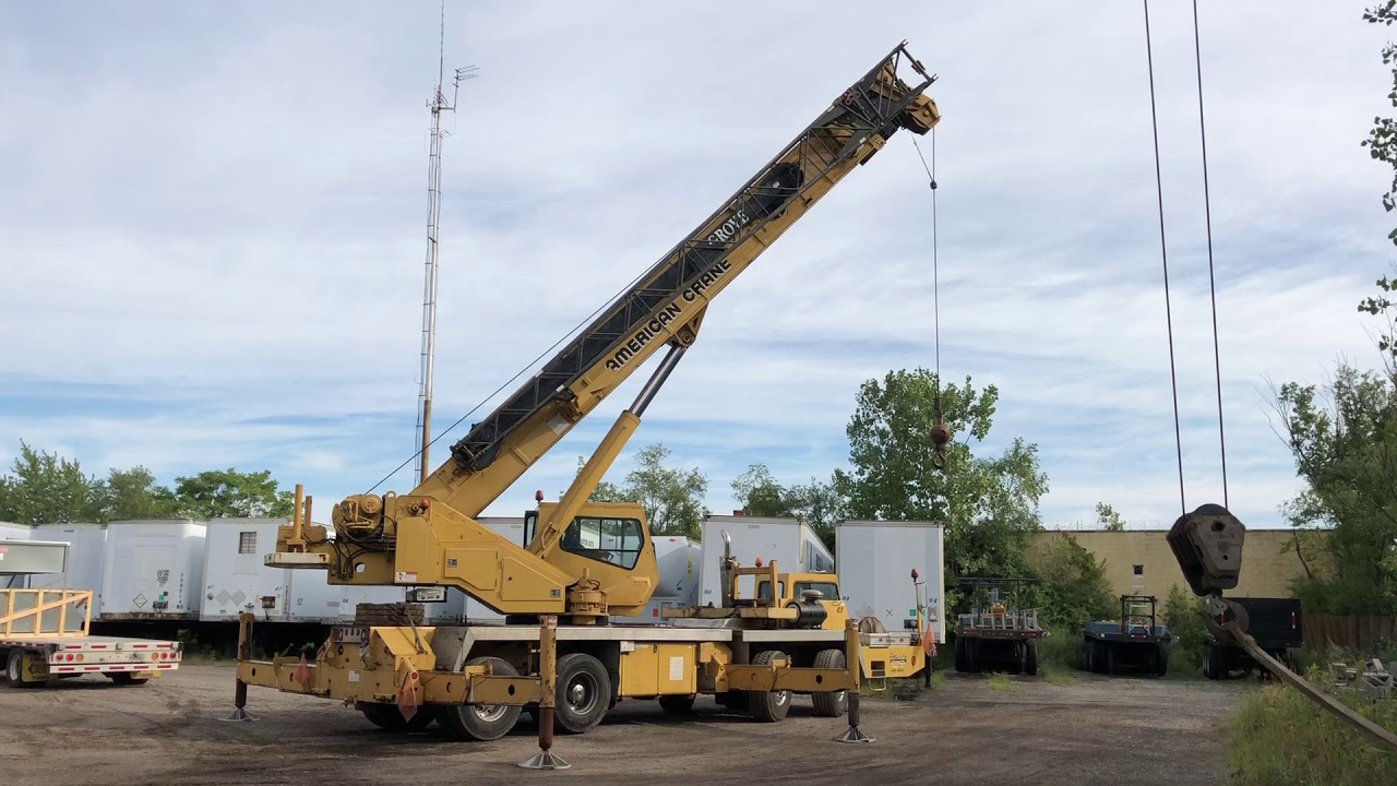 Grove TMS870 in Detroit, MI - YouTube