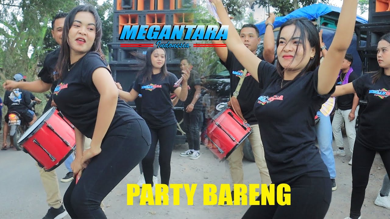 Party Bareng di Jalanan // Megantara - YouTube