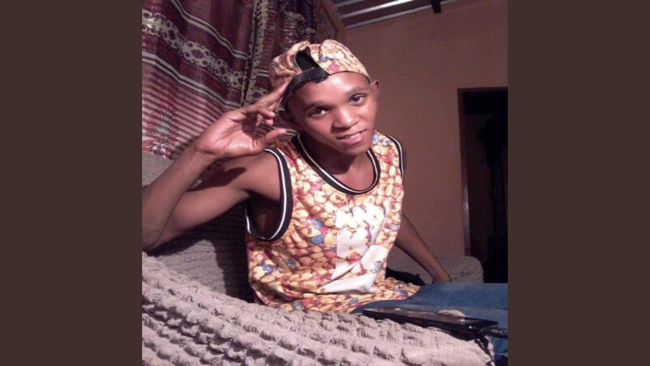 Sfebe colourshi - YouTube