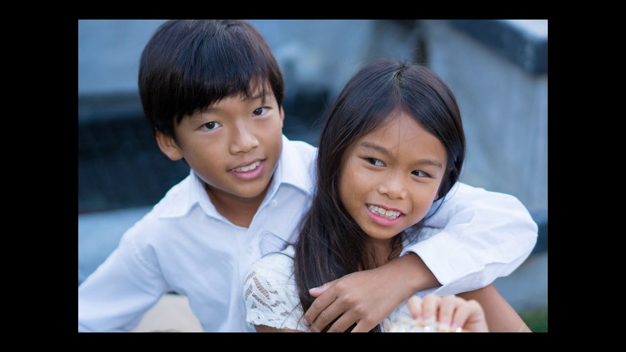 Gia dinh Mrs vu thi Bau - YouTube