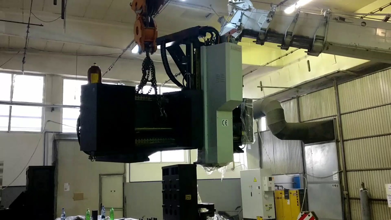 2 cranes hanging a CNC router cross beam - YouTube
