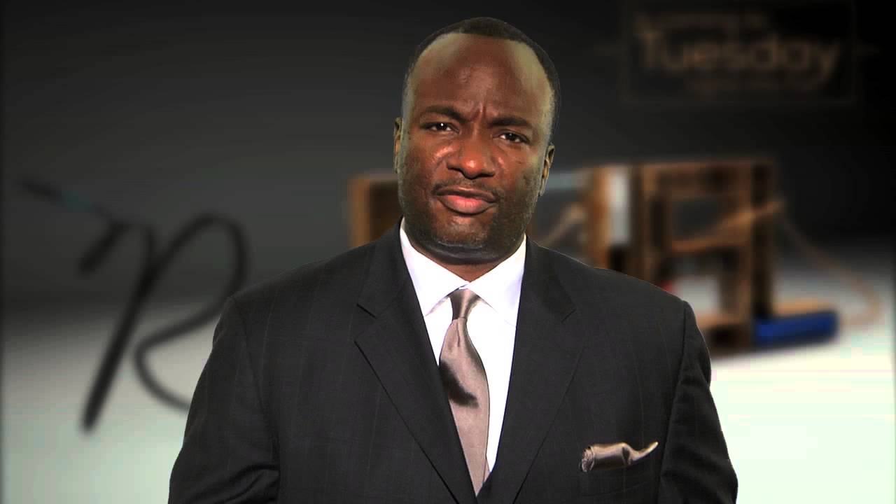 Pastor Battle On Refuel - YouTube