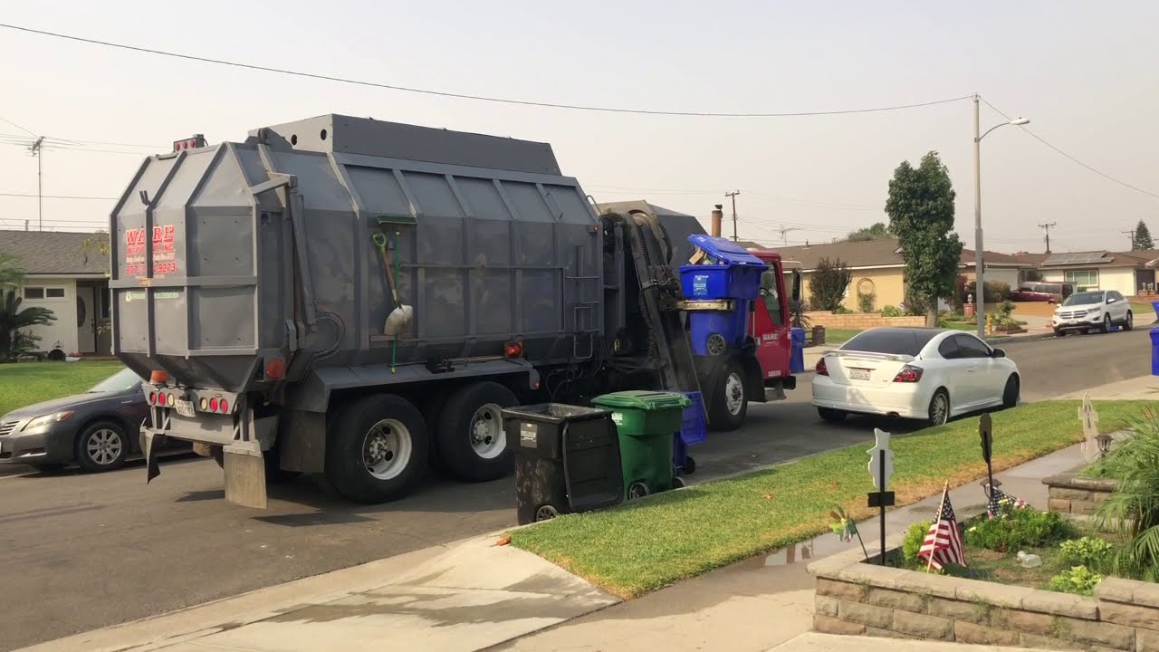 Ware disposal Ex Ontario condor octo Amrep truck #139 on recycle on 10 ...