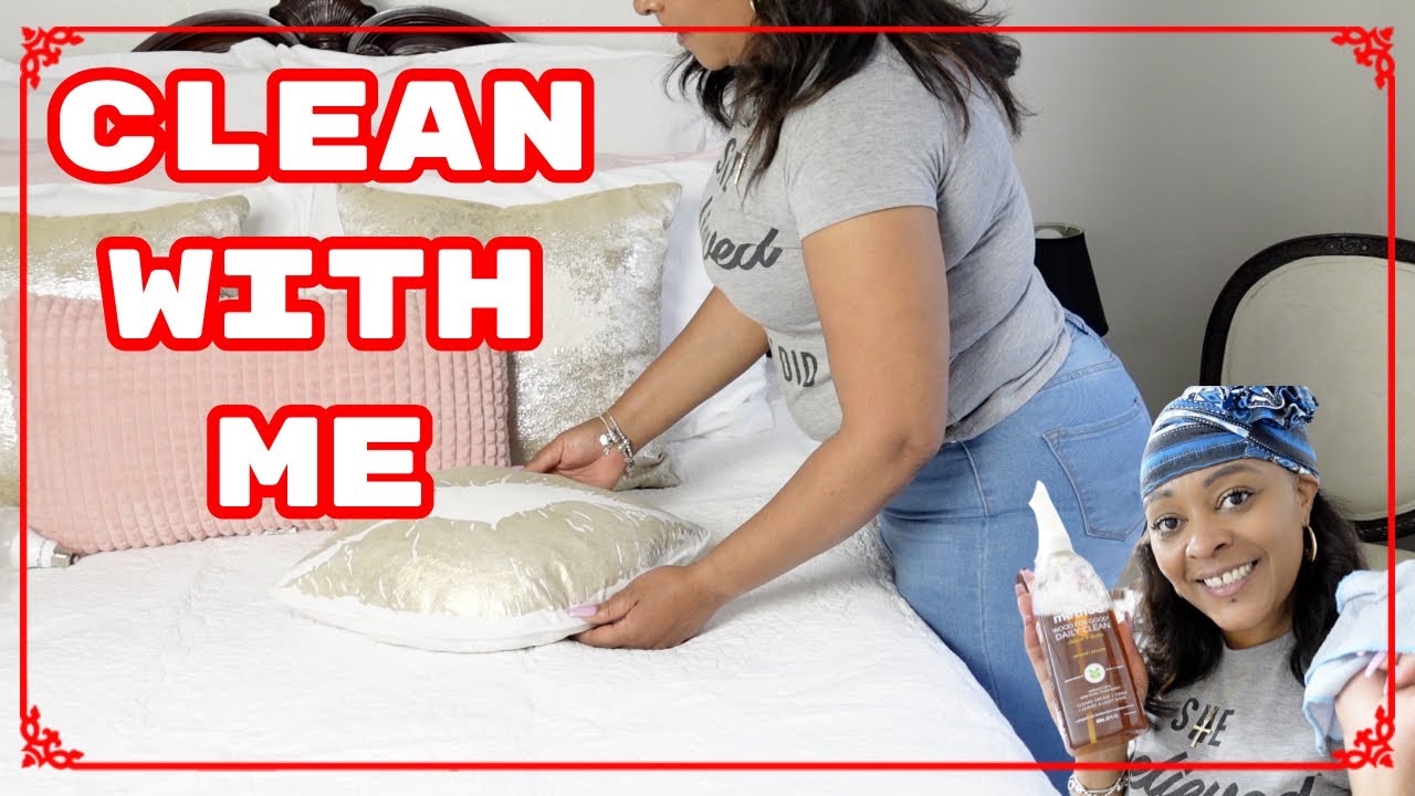Clean With Me|Well Let's Make Up The Bed|No Real Mess Today - YouTube