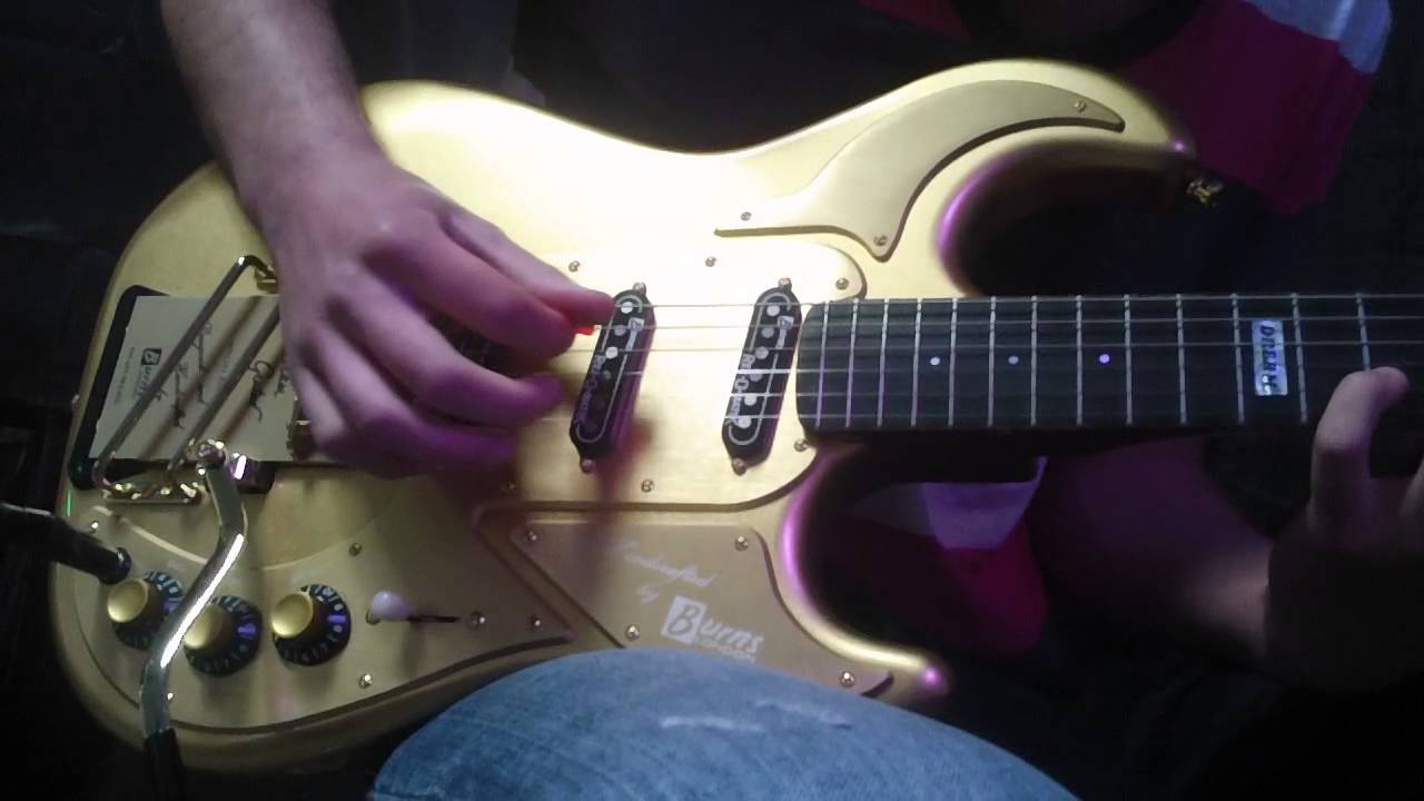 Emma-Music : test guitare Burns Dream - YouTube