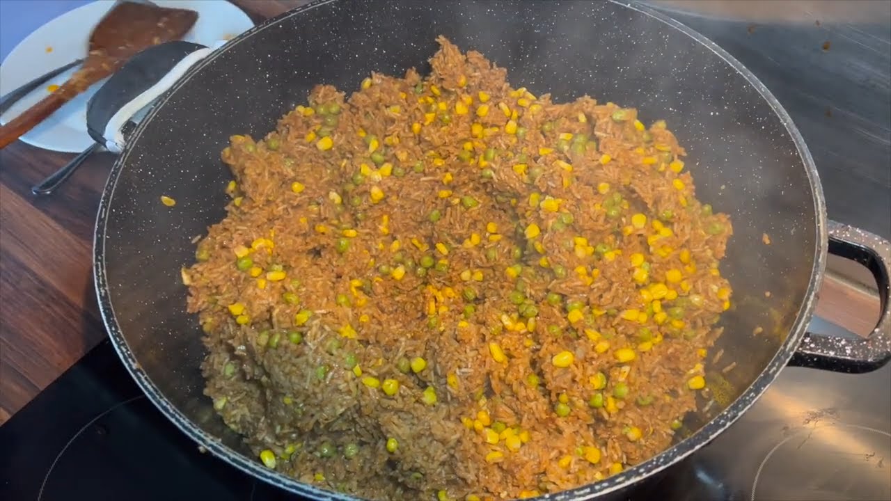 How to Cook Jollof Rice With Vegetable and Vegetables All in one Pot ...