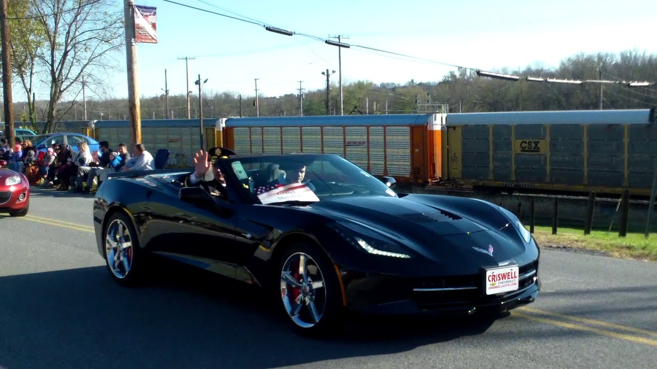 Q217 and parade - YouTube