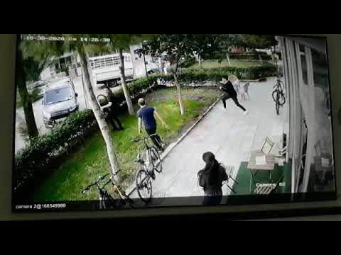 İzmir Depremi Emrah apartmanının yıkılma anı