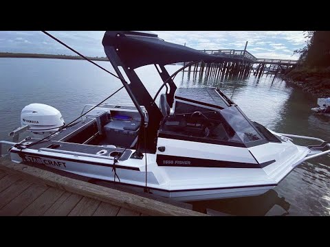 Stabicraft F1550 fisher crossing the strait, hooking up big fish from ...