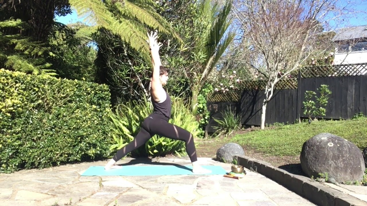 Yoga: Root to Rise Flow 30 - YouTube