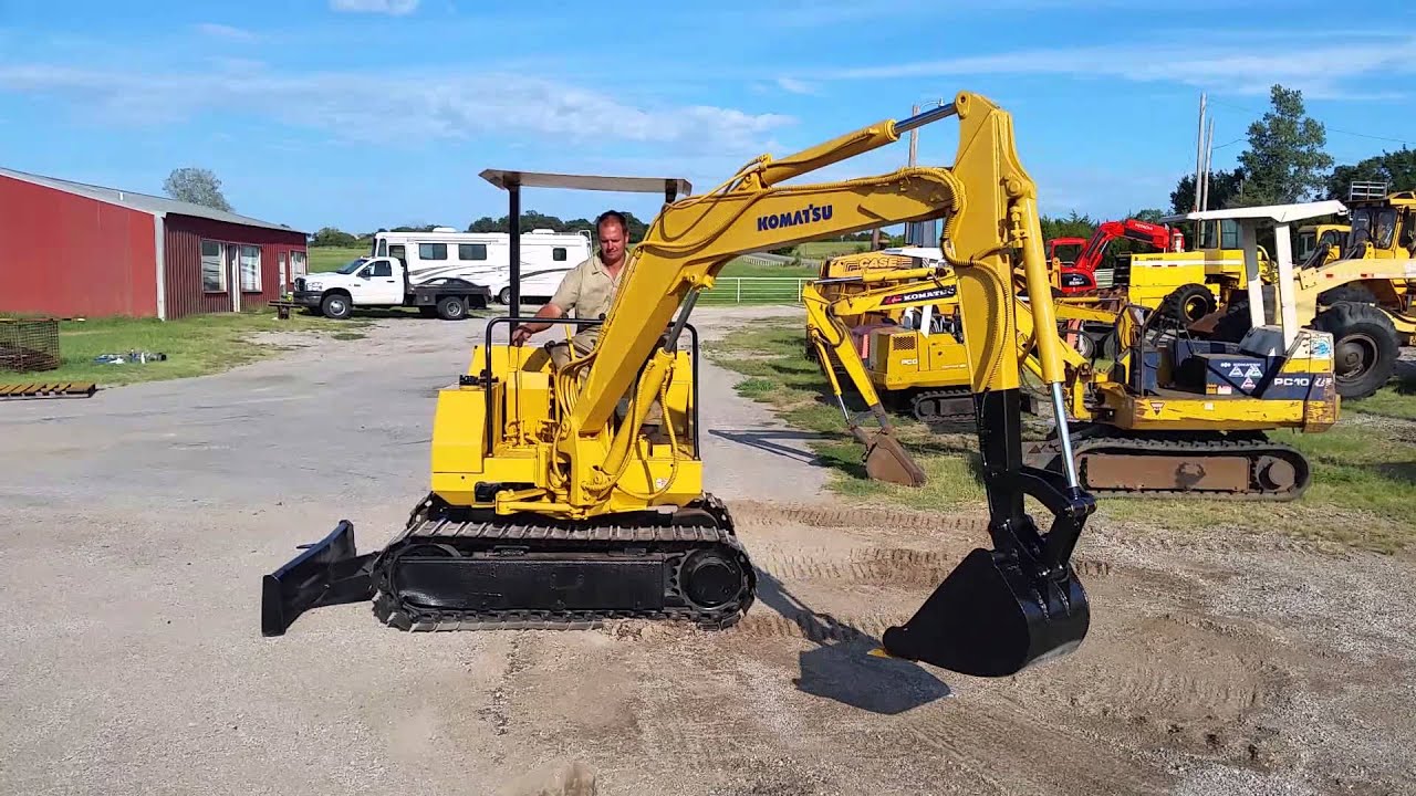 Komatsu PC15 8-29-14 - YouTube