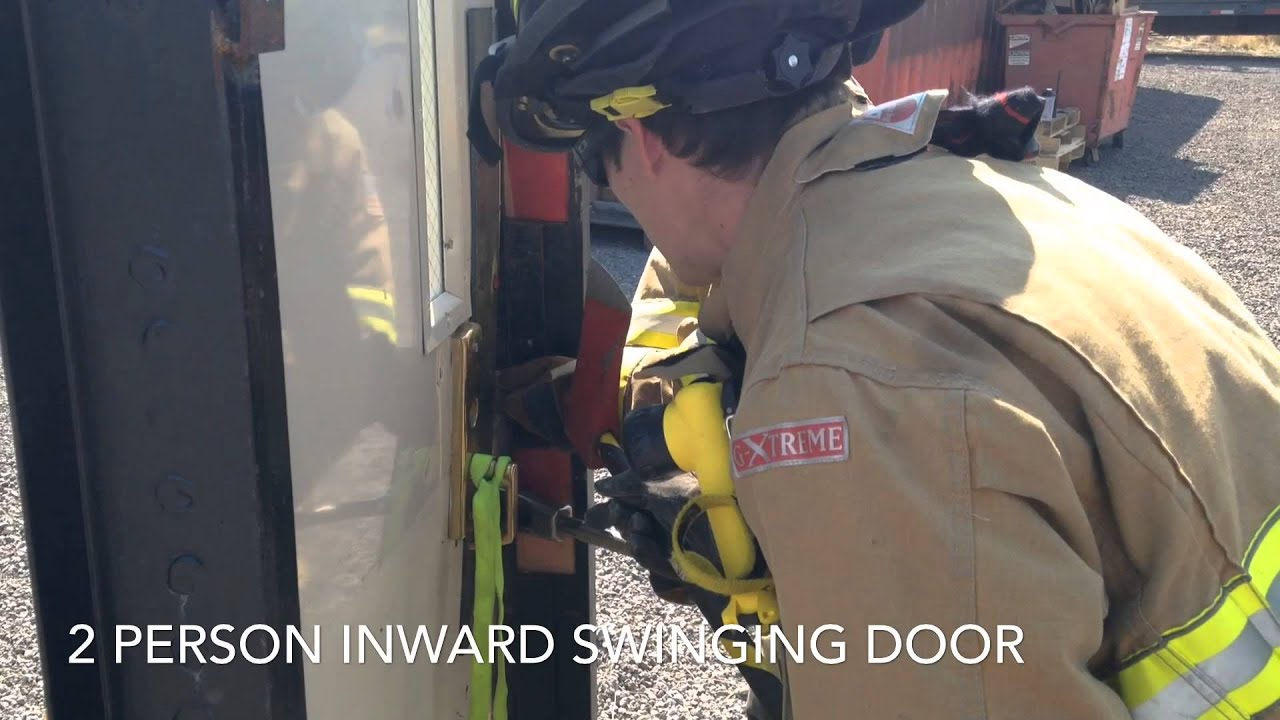 Forcible Entry Training: Inward Swinging Door (2 person) - YouTube