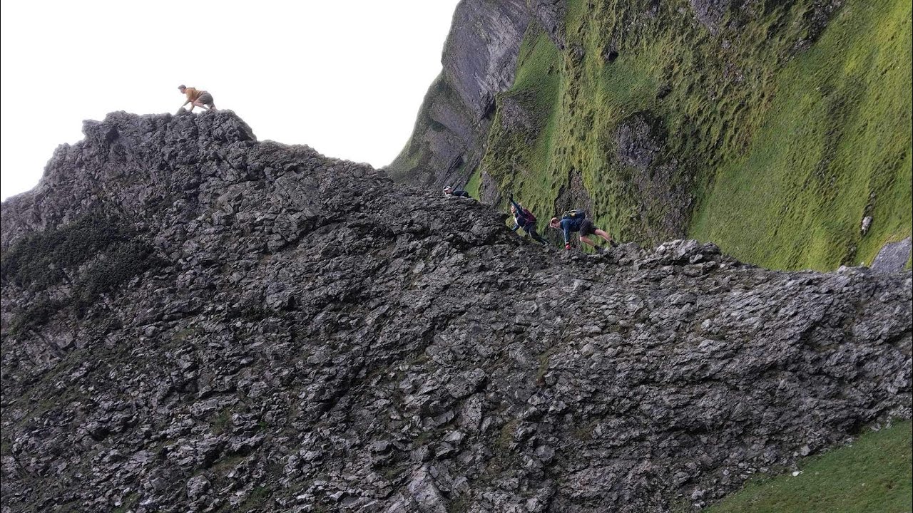 Elbow ridge- Peak District - YouTube