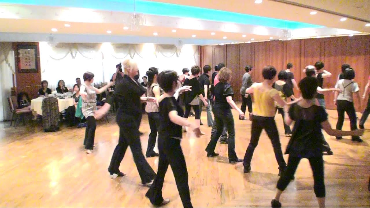 California King - Line Dance - YouTube