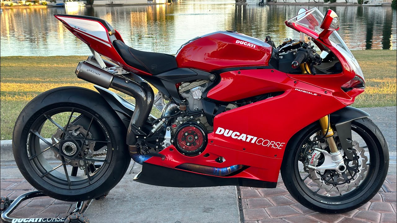2015 Ducati Panigale 1199R with 1400miles - YouTube