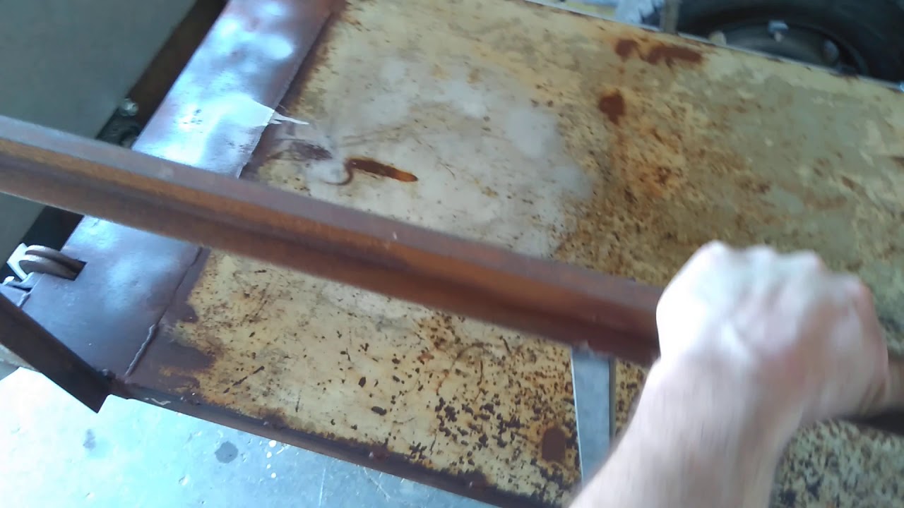 épandeur artisanal homemade manure spreader - YouTube