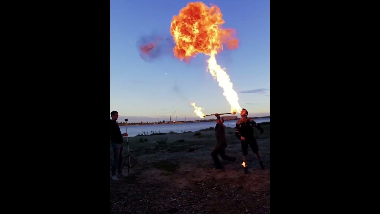 #огонь бризинг #фаер #фаершоу - YouTube