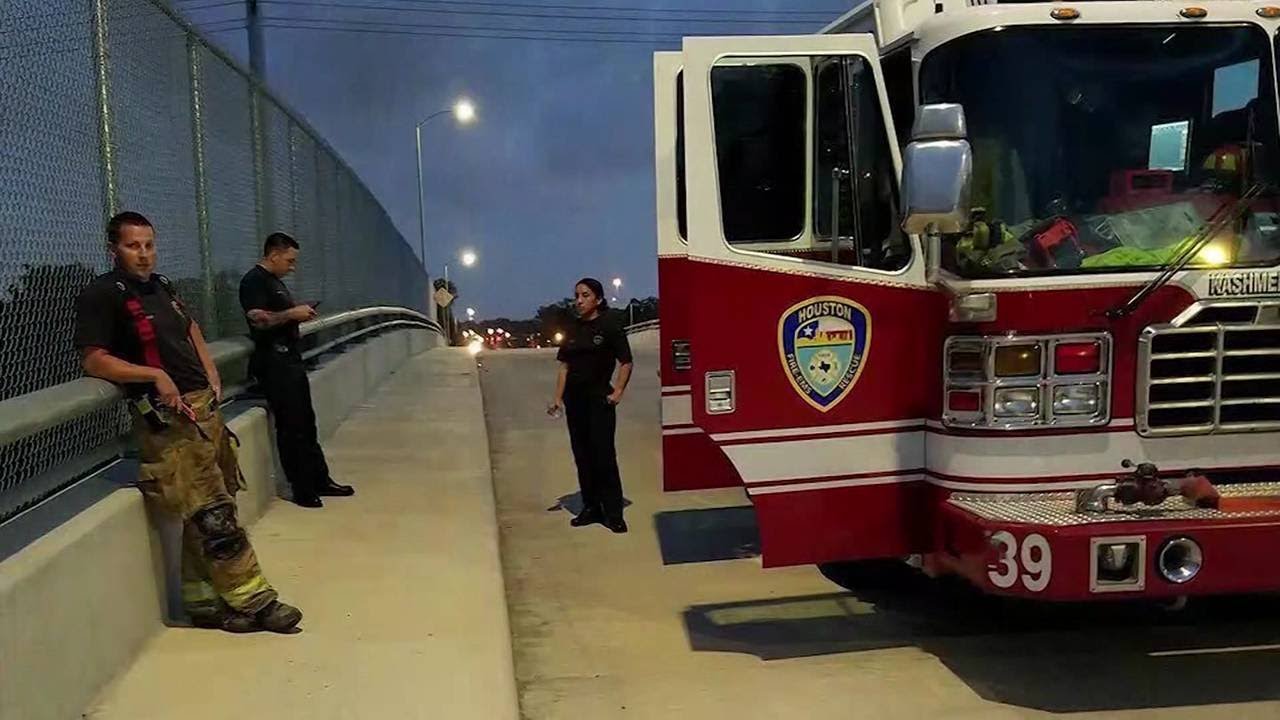 Broken fire equipment missing calls - YouTube