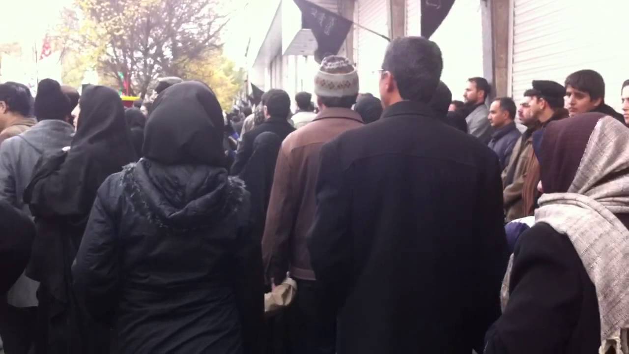 イラン タブリーズにて Imam Hussain Arbaeen 2012 in Tabriz - YouTube